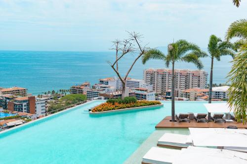 Maxwell Collection Romantic Zone, Puerto Vallarta (updated prices 2024)