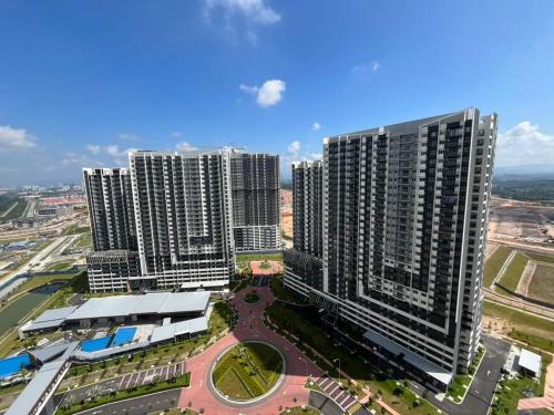 NurAz Residensi Adelia2, Bangi Avenue, Free wifi, Pool, Kajang ...