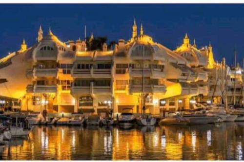 Edificio Minerva, Benalmadena Costa, Bonanza sq., Benalmádena ...