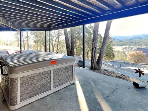 Gray Wolf Lodge, Ruidoso (updated prices 2025)