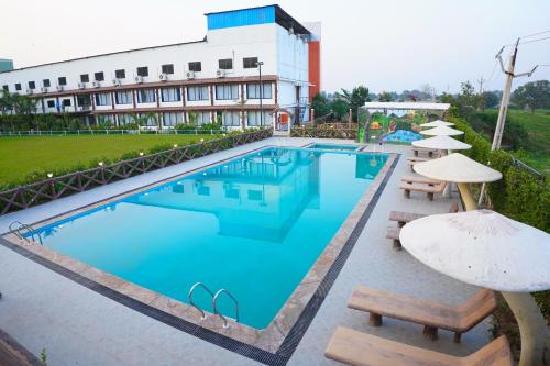 Clarks Safari Kheda, Ahmedabad, Kheda (updated prices 2024)