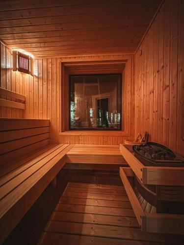 Кътче, Leshten (updated prices 2025)