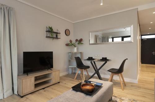 Burmeister on Park 508 by Host Agents, Cape Town (updated prices 2025)