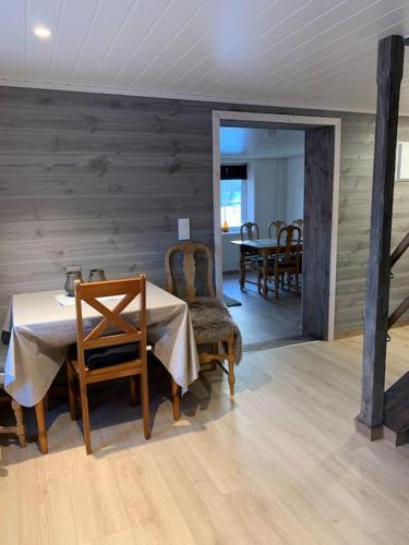 Lofoten- Feriehus Fjøsen, Ørsvåg (updated prices 2025)