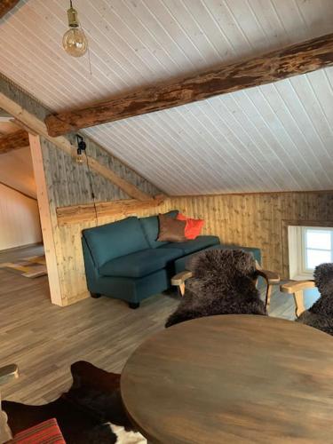Lofoten- Feriehus Fjøsen, Ørsvåg (updated prices 2025)