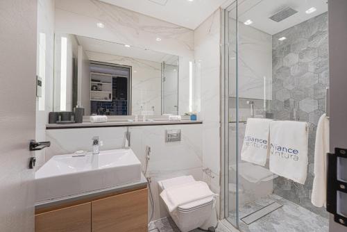 Ravishing Studio at MAG 318, Business Bay, Dubai (updated prices 2024)