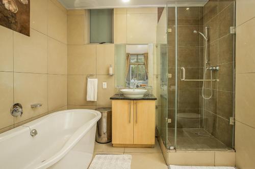 Hydro Park Residences in Sandton WITH GENERATOR, Johannesburg (updated ...