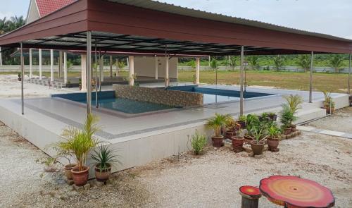 HOMESTAY MY HUT, Merlimau (updated prices 2024)