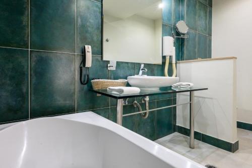 Angela Suites Boutique Hotel, Sisi (updated prices 2026)