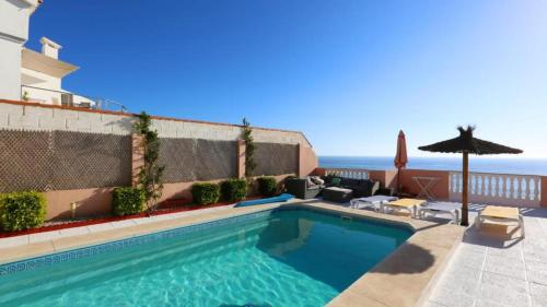 Magnificent Holiday 5 bedroom villa in beach front, Málaga (updated ...