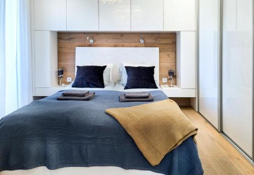 Classy 2-room Apartment with Private Garden and Air Conditioning- Old ...