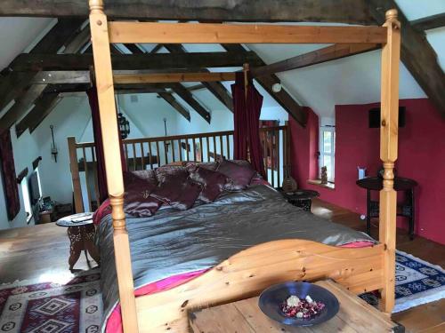 Ysgubor y Tanybryn The barn with a view and a spa., Tregaron (updated ...