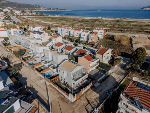 Aegean Twin Houses, Iraklitsa (updated prices 2025)