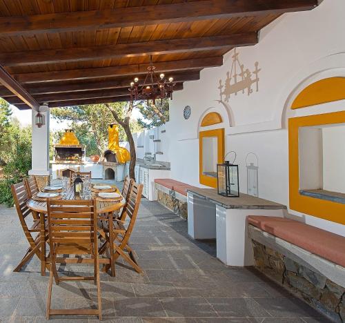 Beachfront Villa Rhodes SeaShell, Gennadi (updated prices 2025)