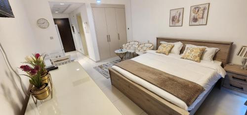 Carson Tower C - Damac Hills by Golden Casa, Dubai (updated prices 2025)