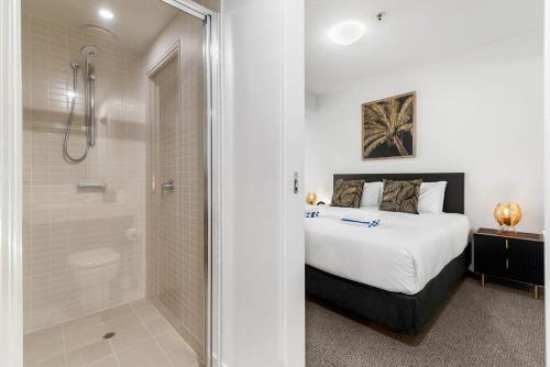Lux Retreat - Sauna pool & prime location, Cairns (updated prices 2024)