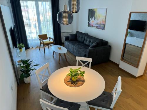 Ana bianco, Novi Sad (updated prices 2025)