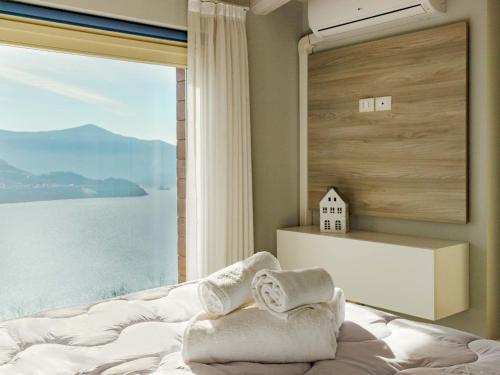 Delfi - amazing design apartment with Lake view, Parzanica (updated ...
