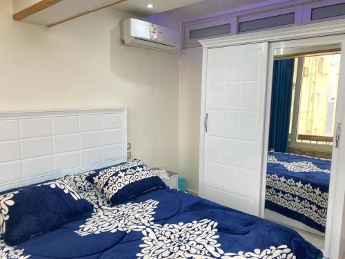 Maxeem Direct sea view Apartment super Lux 2 bed rooms Maamoura Beach ...