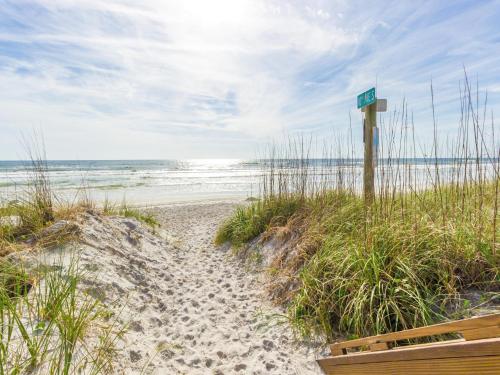 Jacksonville Beachdrifter 406, Jacksonville Beach (updated prices 2025)