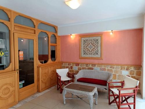 EDIPSOS OASIS, Loutra Edipsou – Updated 2024 Prices