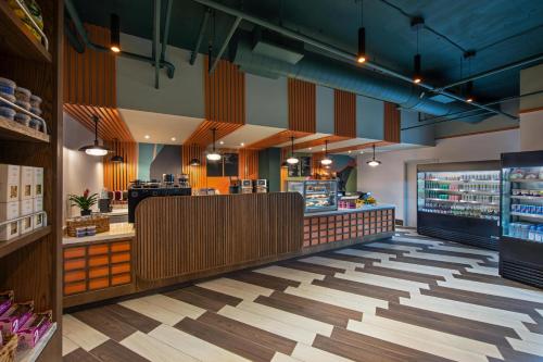 Hotel Landy Orlando Universal Blvd, a Tribute Portfolio Hotel, Orlando ...
