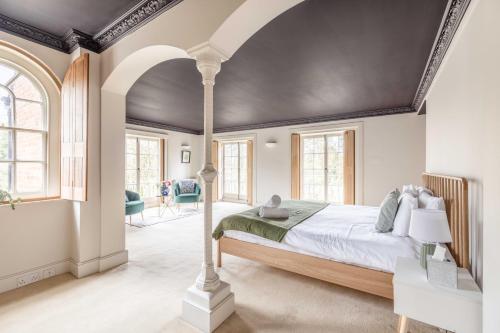 The Old Mill House, Windsor Riverside Hidden Gem!, Windsor (updated ...