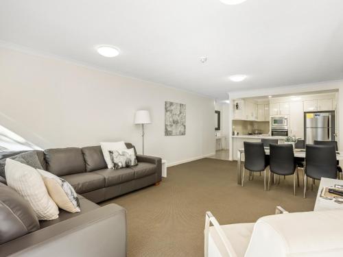 ULTIQA Burleigh Mediterranean Resort, Gold Coast (updated prices 2025)