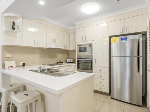 ULTIQA Burleigh Mediterranean Resort, Gold Coast (updated prices 2025)