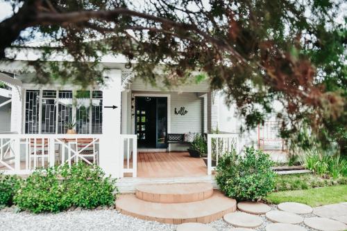 The 10 closest hotels to Johan Pienaar Airport (KMH), Kuruman | Booking.com