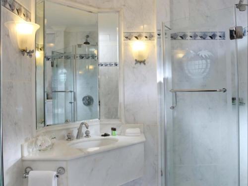 Knight Castle Hotel - Formerly known as Carlton Palace Hotel, Dubai ...