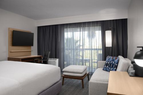Courtyard by Marriott Orlando East/UCF Area, Orlando (updated prices 2024)