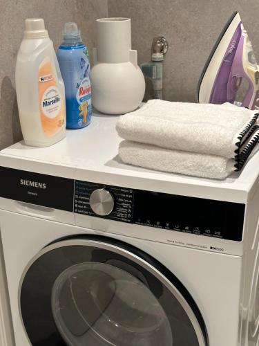 New ! Superbe Studio - Déco Capri Dolce Vita, Mons (updated prices 2024)