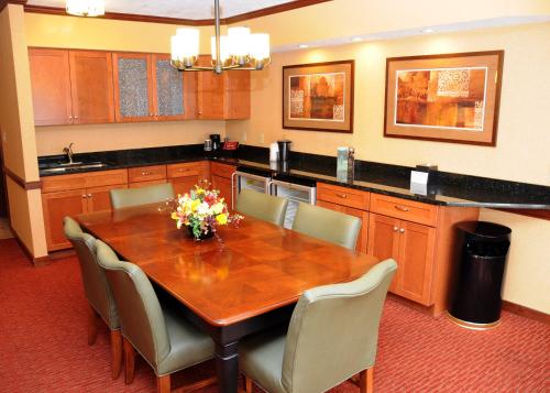 Slopeside Hotel by Seven Springs Resort, Champion (updated prices 2025)