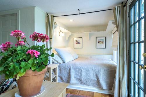 The Cracker Shack Historic Cottage Fort Lauderdale, Fort Lauderdale ...