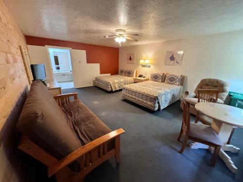 Vista Del Rio Lodge, Chama (updated prices 2024)