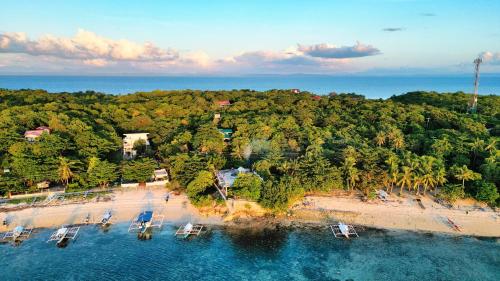 Pilar Pilapil Beach Resort, Daanbantayan (updated prices 2024)
