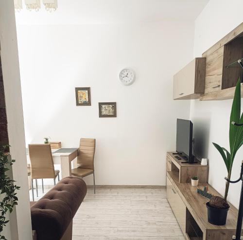 Friendly little studio, Braşov (updated prices 2024)