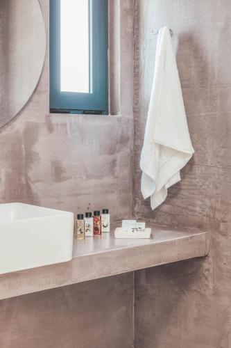 Plakakia Luxury Apartments, Makry Gialos (updated prices 2025)