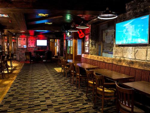 The Commercial Hotel, Wishaw (updated prices 2025)