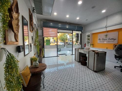 The Serai Cottage Transit Hotel, Kampong Gong Badak (updated prices 2025)