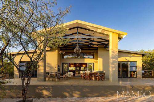 Mamdo Bush House, Marloth Park (updated prices 2025)