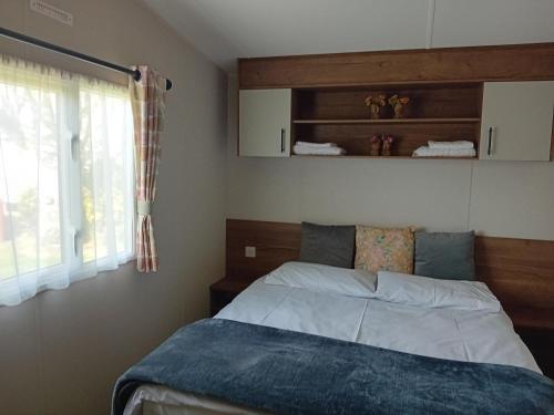 Caravan in Jaywick,Jaywick sand, Clacton-on-sea, Jaywick Sands (updated ...