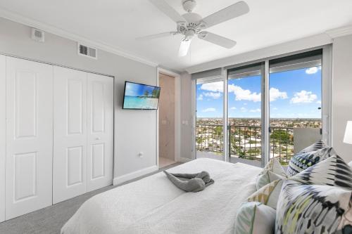 1706 South Admiralty House, Marco Island (updated prices 2024)