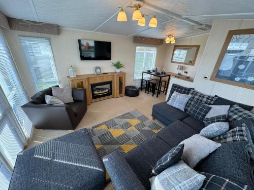Millfields Holiday Park - The Balmoral - Coastal Caravan Breaks ...