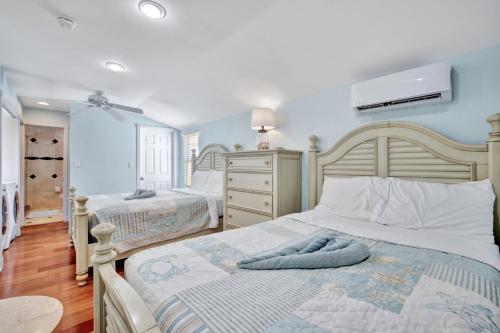 Charming 3BR Home Pool and Hot Tub FTL Gateaway, Fort Lauderdale ...