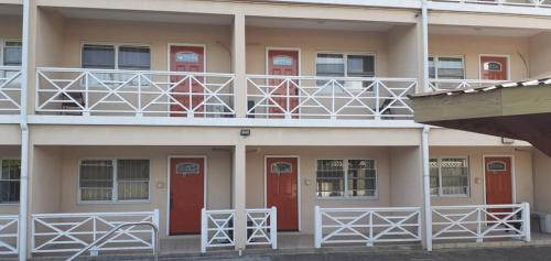Compass Apartments, True Blue (updated prices 2024)