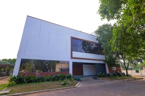 Lazo Avarta Resort and Convention Centre Pondicherry, Kālapettai ...