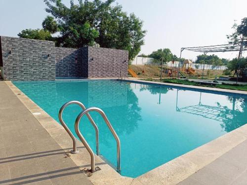 Lazo Avarta Resort and Convention Centre Pondicherry, Kālapettai ...