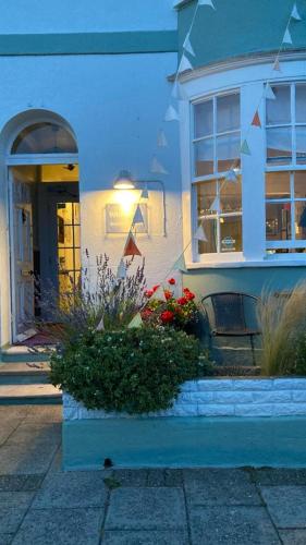Whitecliff Guest House, Weymouth (updated prices 2025)